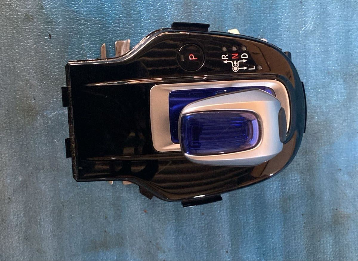 Yahoo!オークション - ホンダ FiT -GP5-2014年-ギアシフトレバー 2-11-...