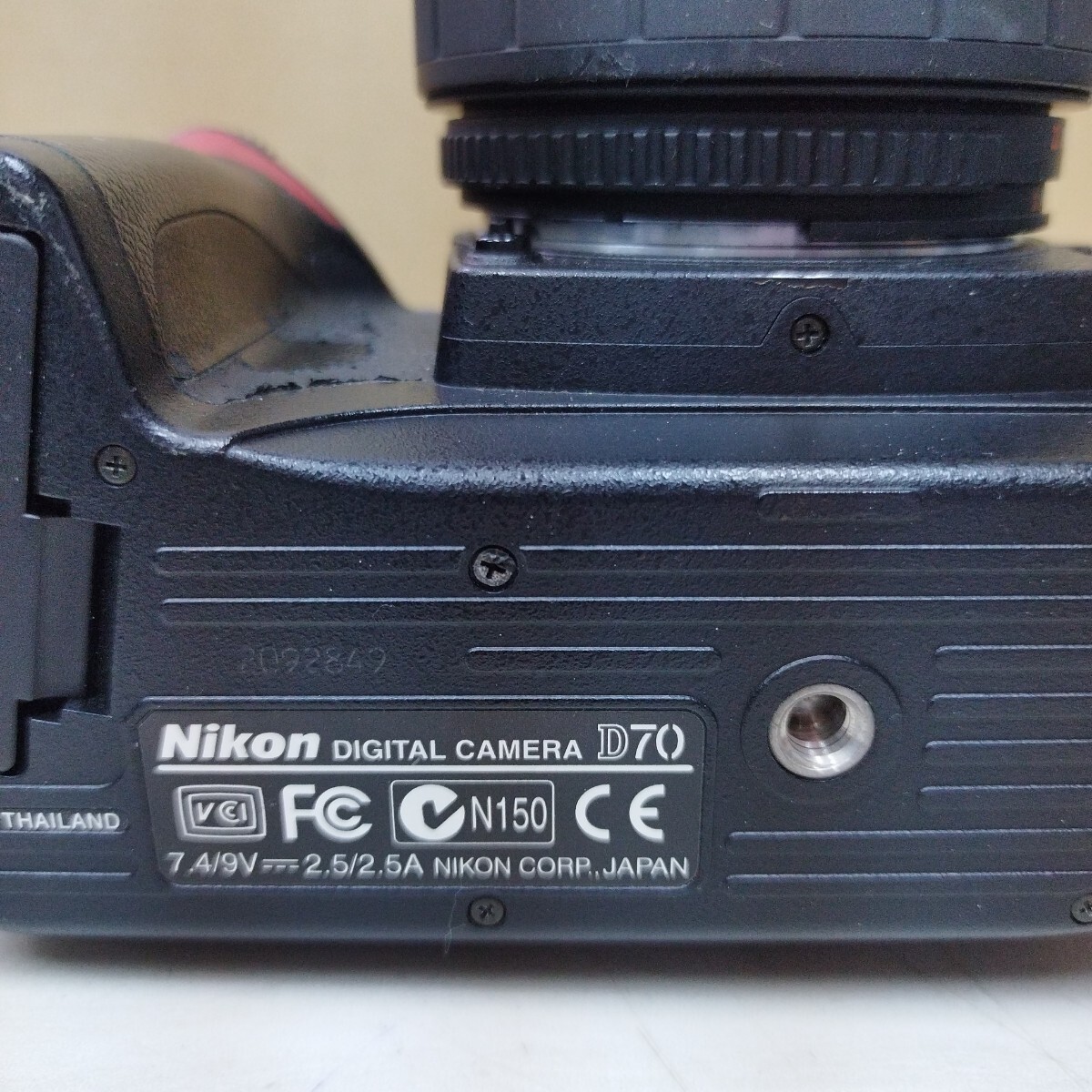 Yahoo!オークション - Nikon D70 ニコン 一眼レフカメラ デジタルカメ...