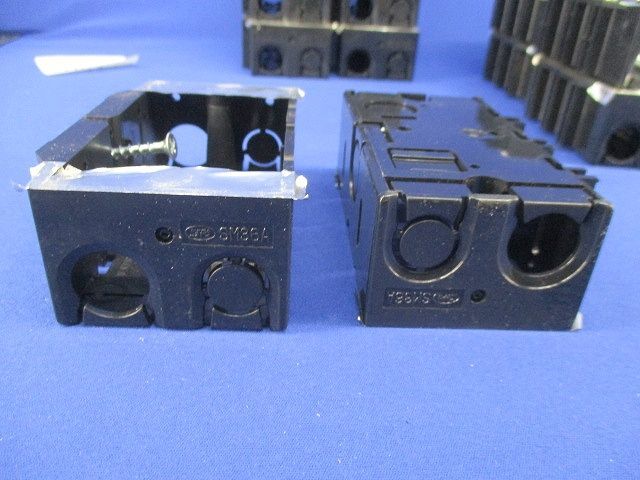 Yahoo!オークション - 配ボックス台付(41個入)(ビス不足有) SM36A