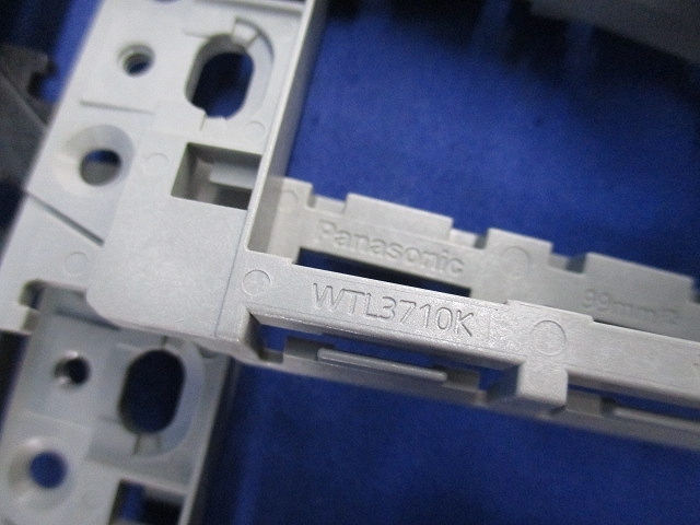 Yahoo!オークション - 埋込取付枠混在セット(36個入) WN3700他