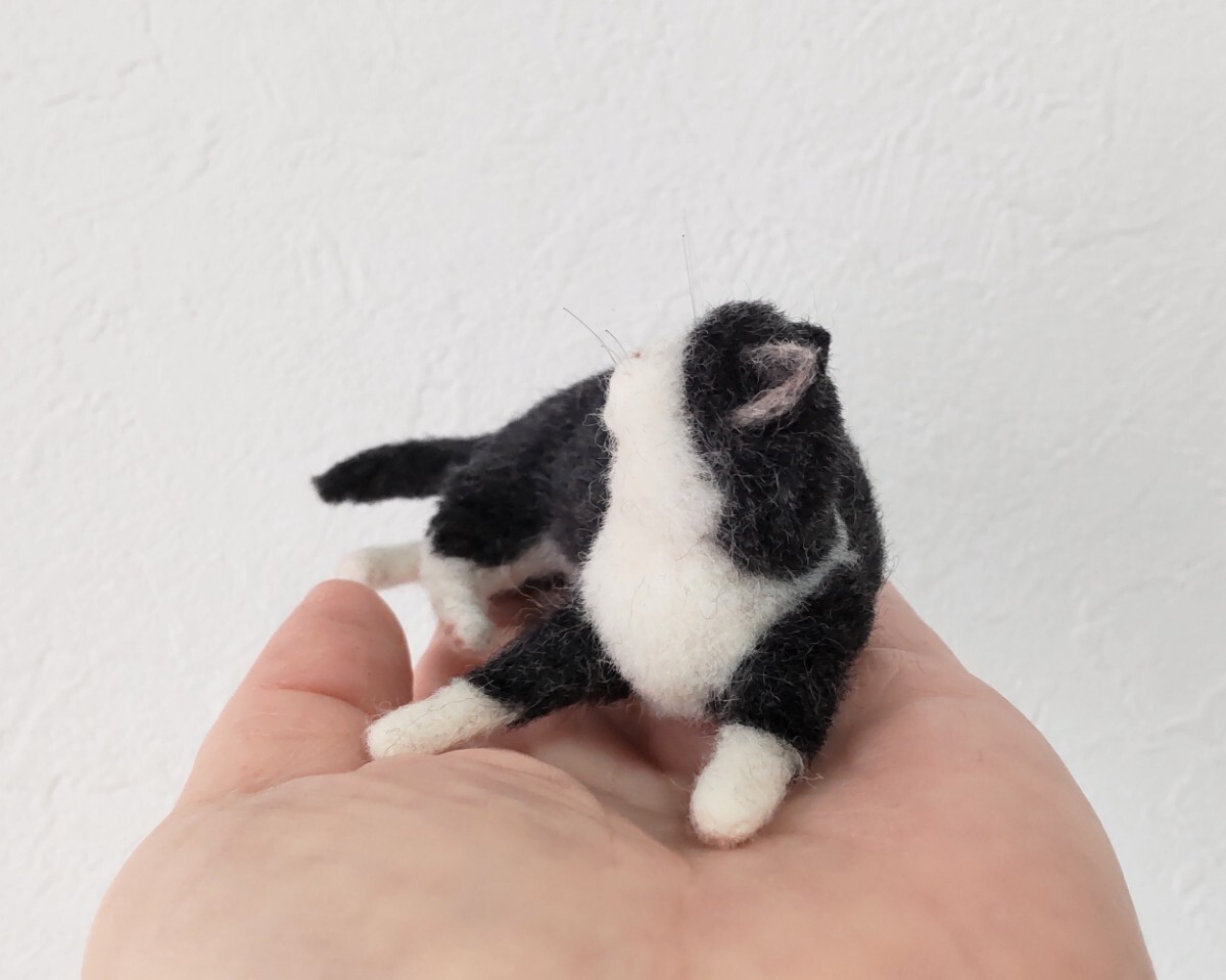 Yahoo!オークション - obu ハンドメイド 羊毛フェルト 猫 和猫 くつろ...