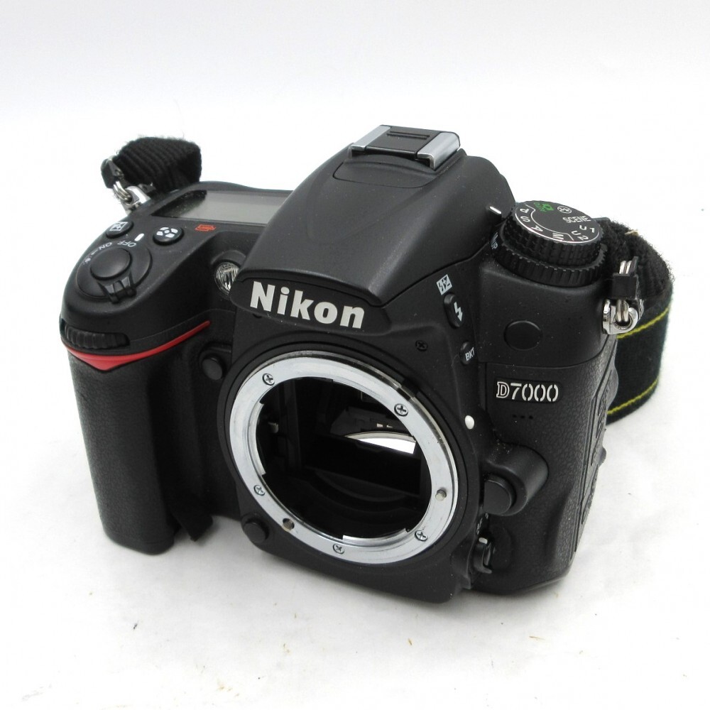 Yahoo!オークション - 1円〜 Nikon ニコン D7000 デジタル一眼レフカメ...