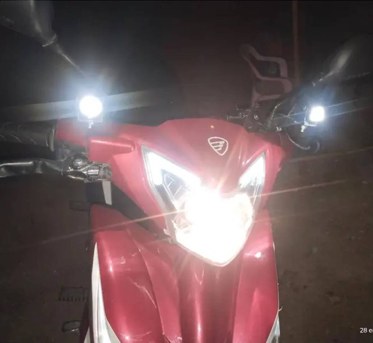 Yahoo!オークション - 4個セット バイク LEDフォグライト 6LED ホワイ...