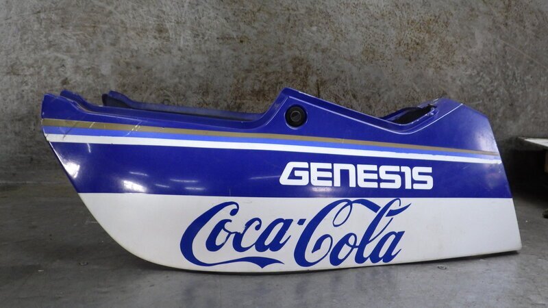 Yahoo!オークション - RGA-121A FZR400 純正 シートカウル 1WG-017 検...