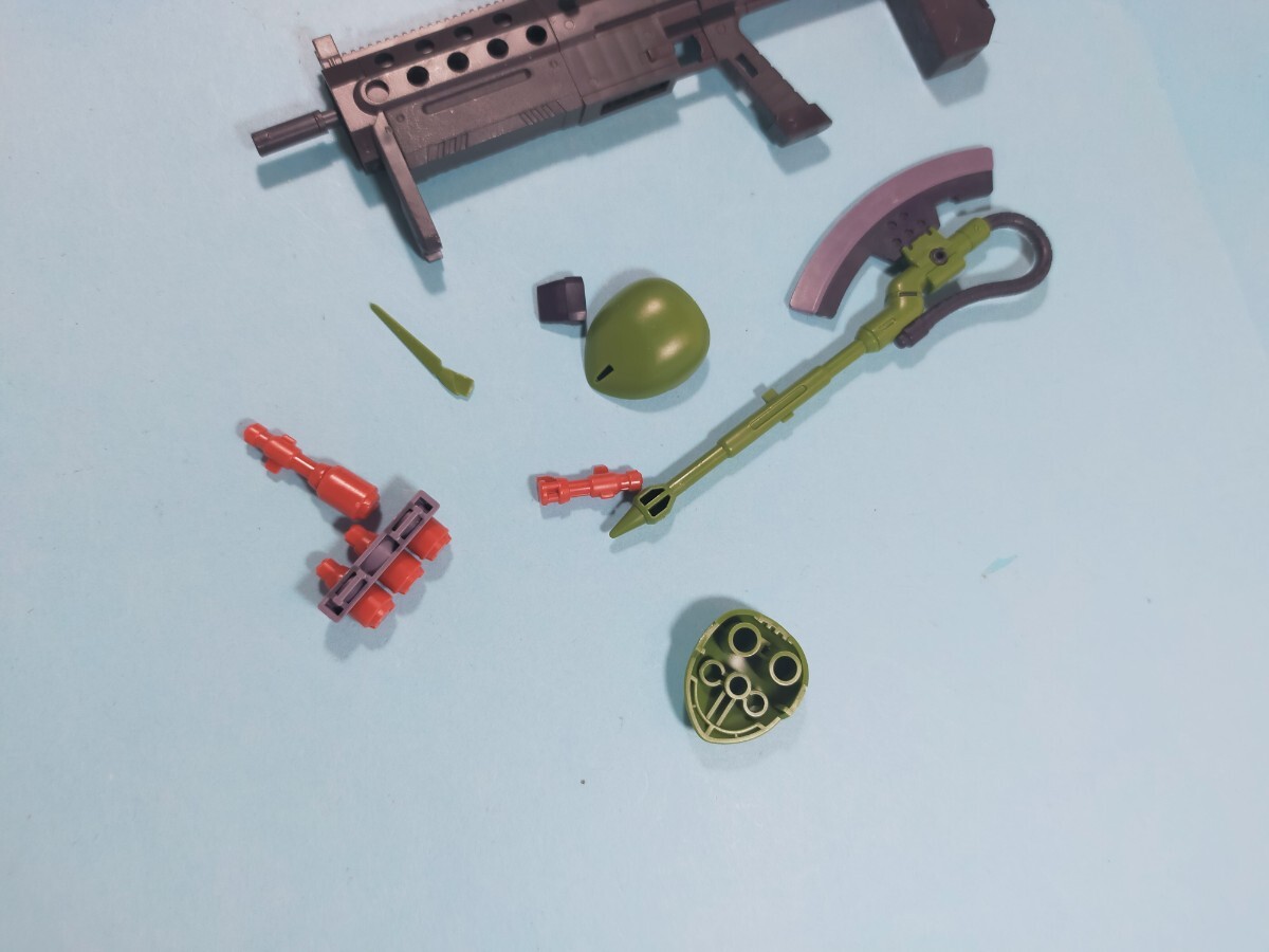 Yahoo!オークション - A3155 RE 1/100 ザクFZ ザク改 カスタム武装 ガ...