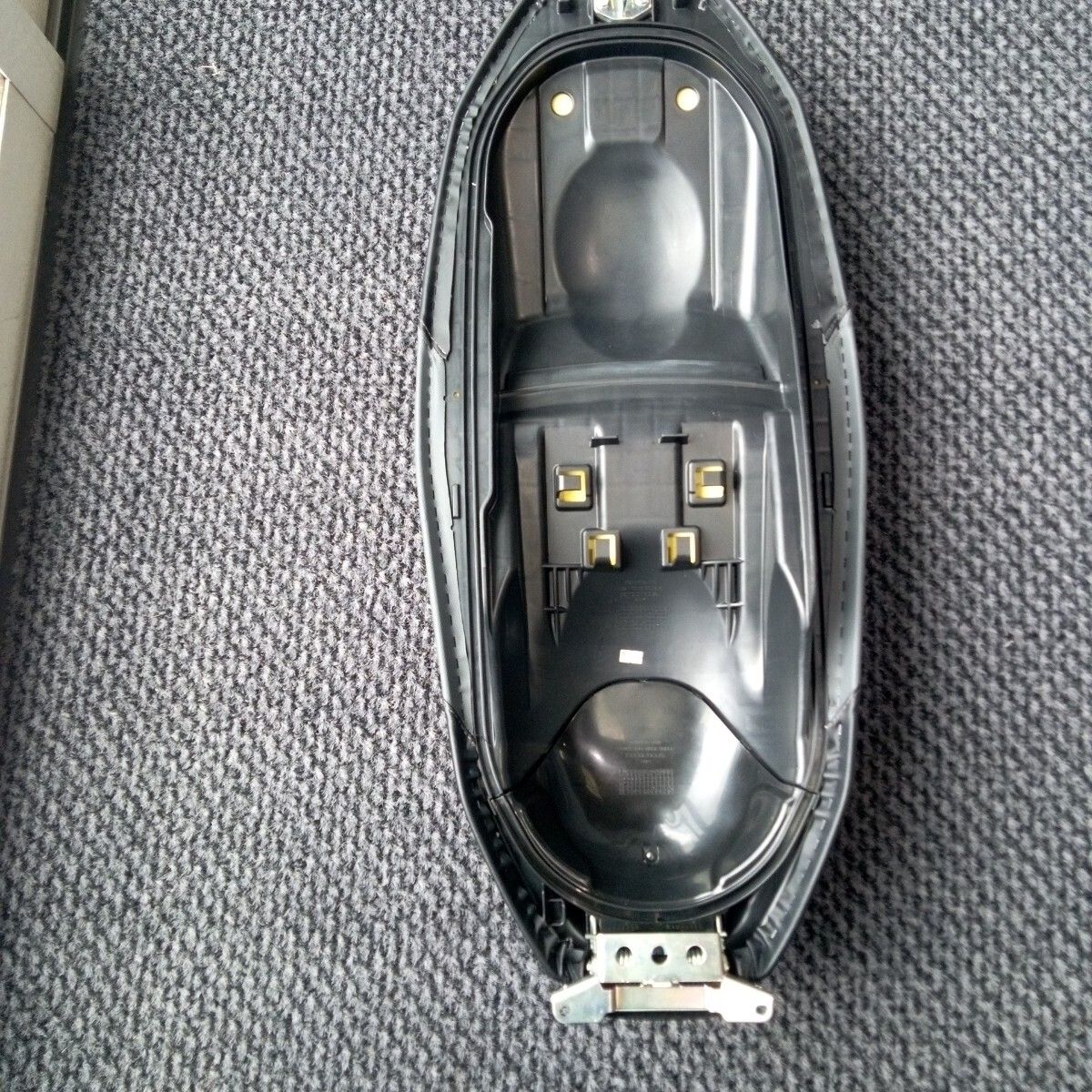 Yahoo!オークション - ホンダ純正シート フォルツァ MF17／MF15／MF13