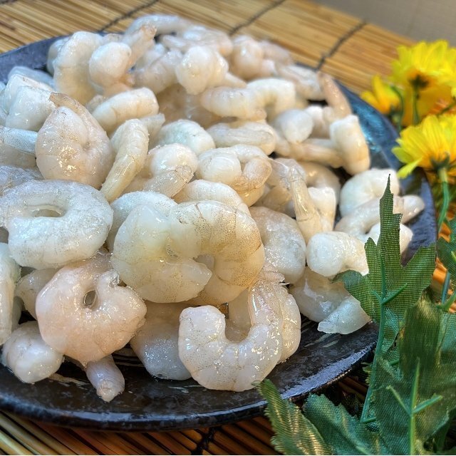 Yahoo!オークション - 特大「バナメイ海老3L-800g」IQF 特大ムキエビ.....