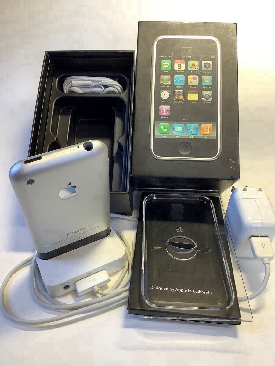 Yahoo!オークション - 初代iPhone2G（A1203）16GB箱入付属品＆動画撮影...