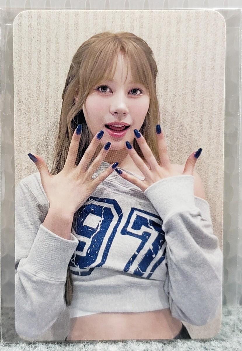 Yahoo!オークション - R/ NIZIU フォトカード NINA ニナ HMV ラキドロ ...