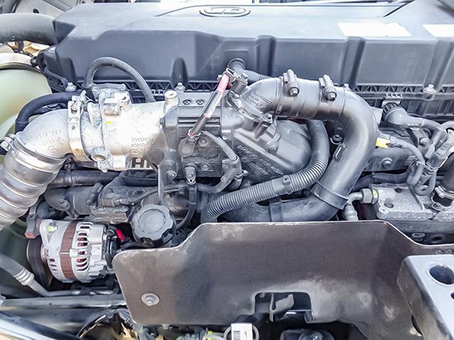 Yahoo!オークション - R1 UDトラックス クオン トレーラーヘッド 第五...