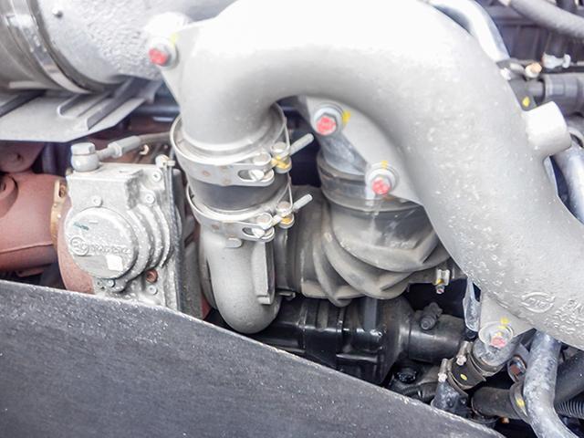 Yahoo!オークション - R4 UDトラックス クオン フルハーフ製アルミウイ...