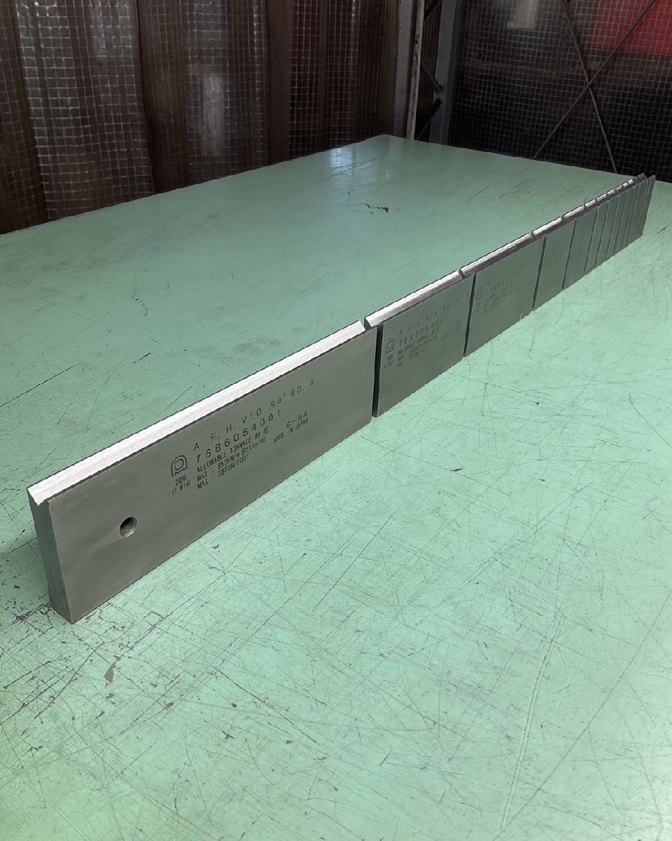 Yahoo!オークション - アマダ プレスブレーキ ベンダー金型 AFH-768605...