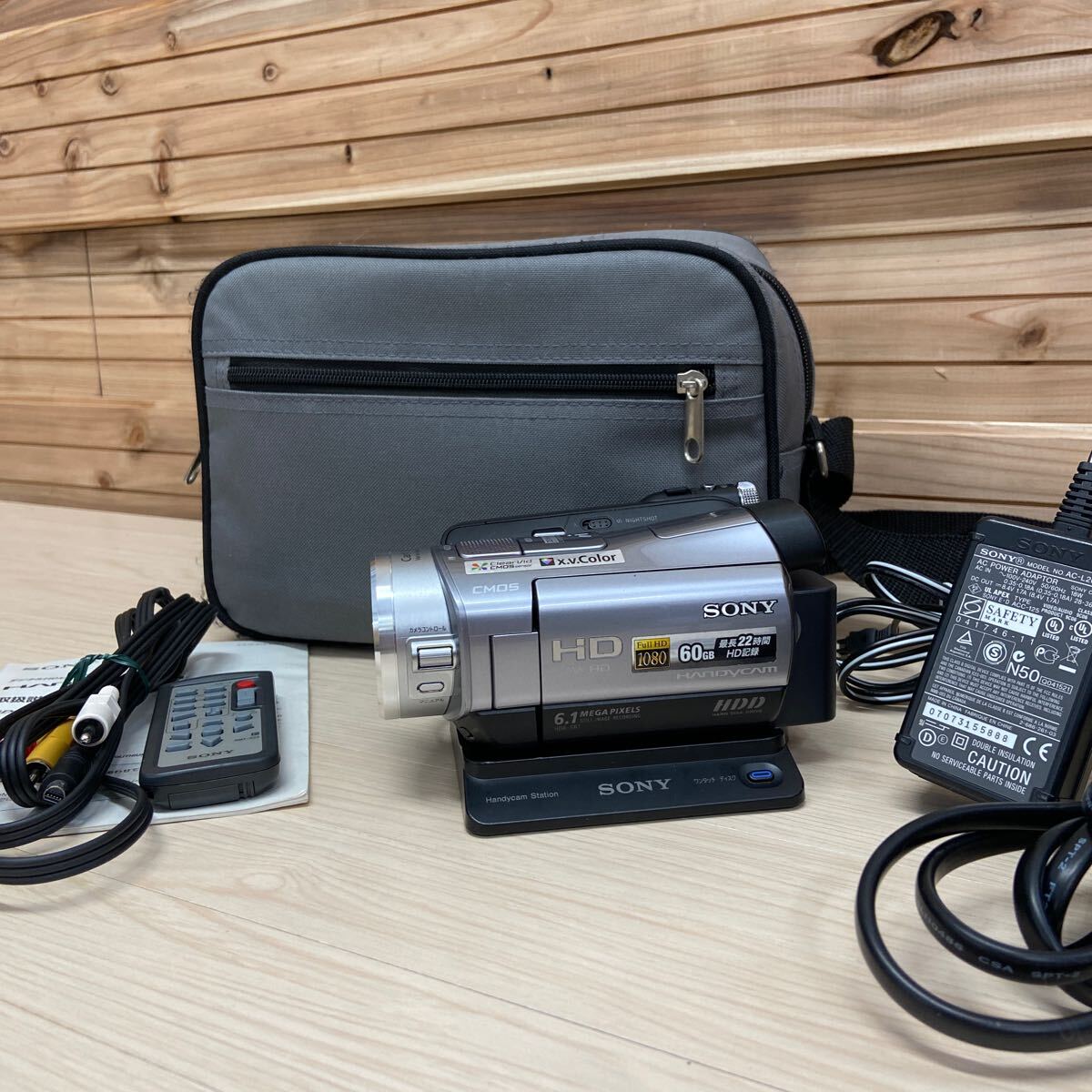 Yahoo!オークション - 3 通電OK ソニー Sony HANDYCAM HDR-SR7 バッテ...