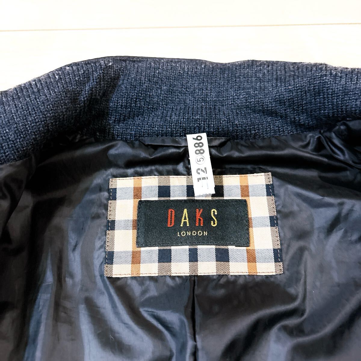 Yahoo!オークション - 美品 現行モデル M-L DAKS ダックス ダウンジャ...