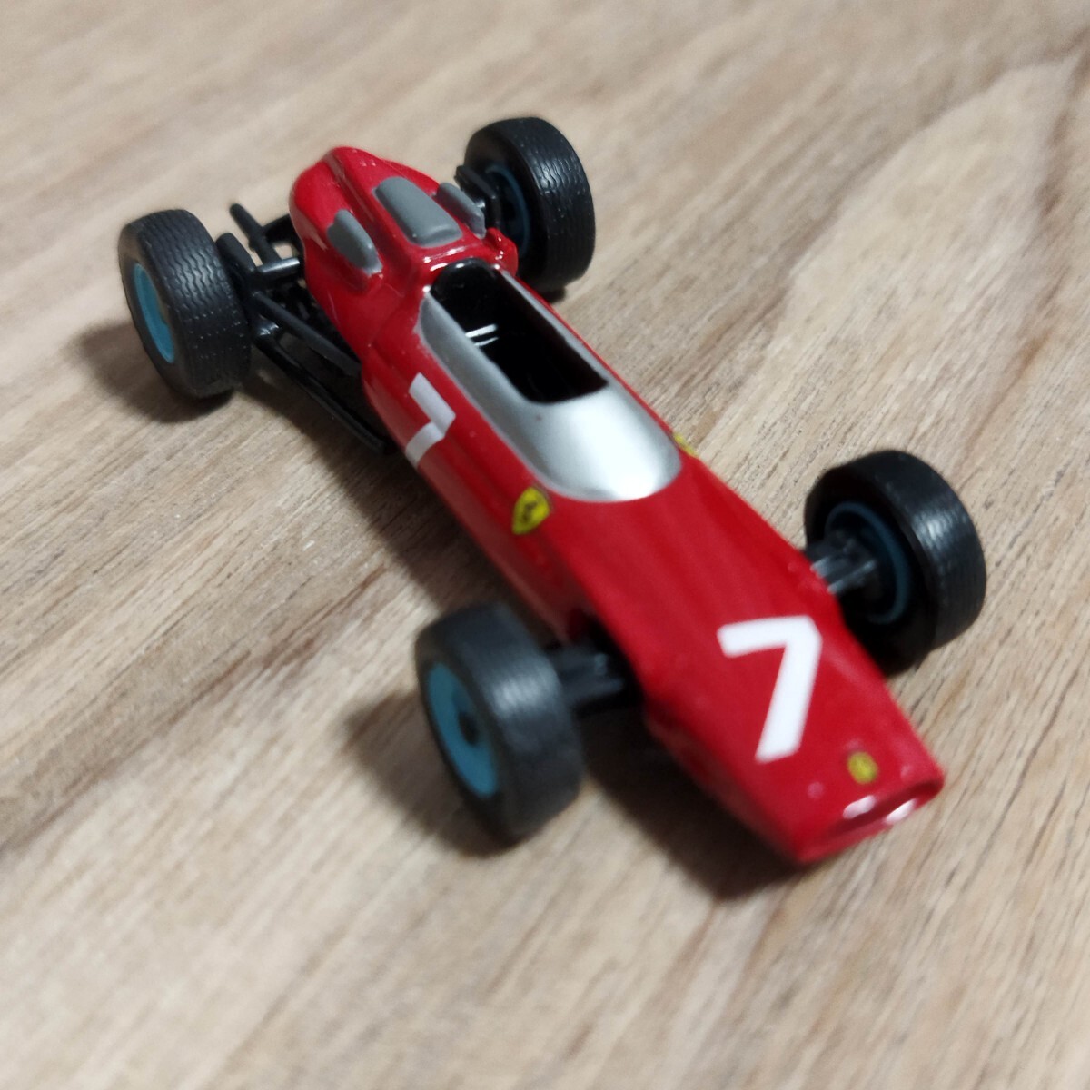 Yahoo!オークション - DyDo 1/64 SCALE MINI CAR KIT Ferrari【1964 15...