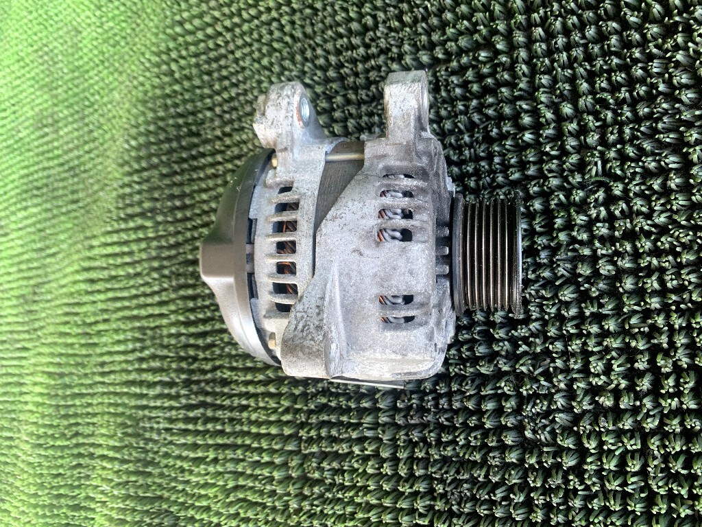 Yahoo!オークション - 即決値段 動作OK Z14-1トヨタ AZR60G ノア AZR6...