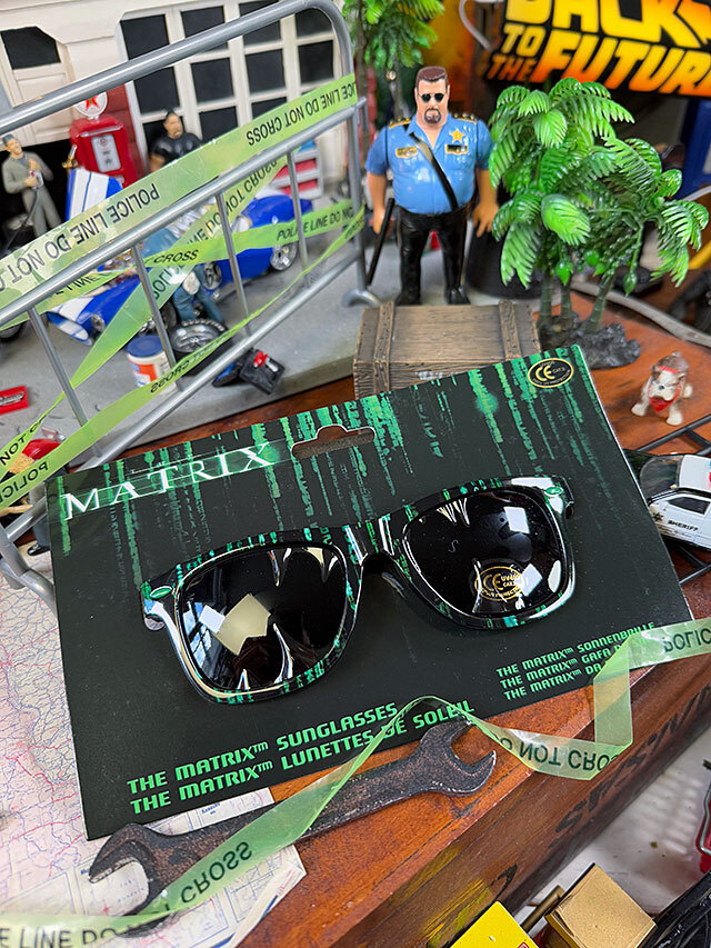 Yahoo!オークション - 映画 マトリックス オフィシャル サングラス UV4...