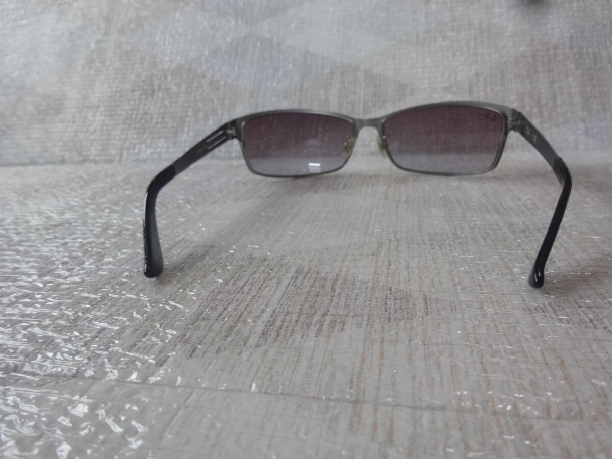 Yahoo!オークション - 30-k13A-20 レイバン サングラス 3442 049/68 ...