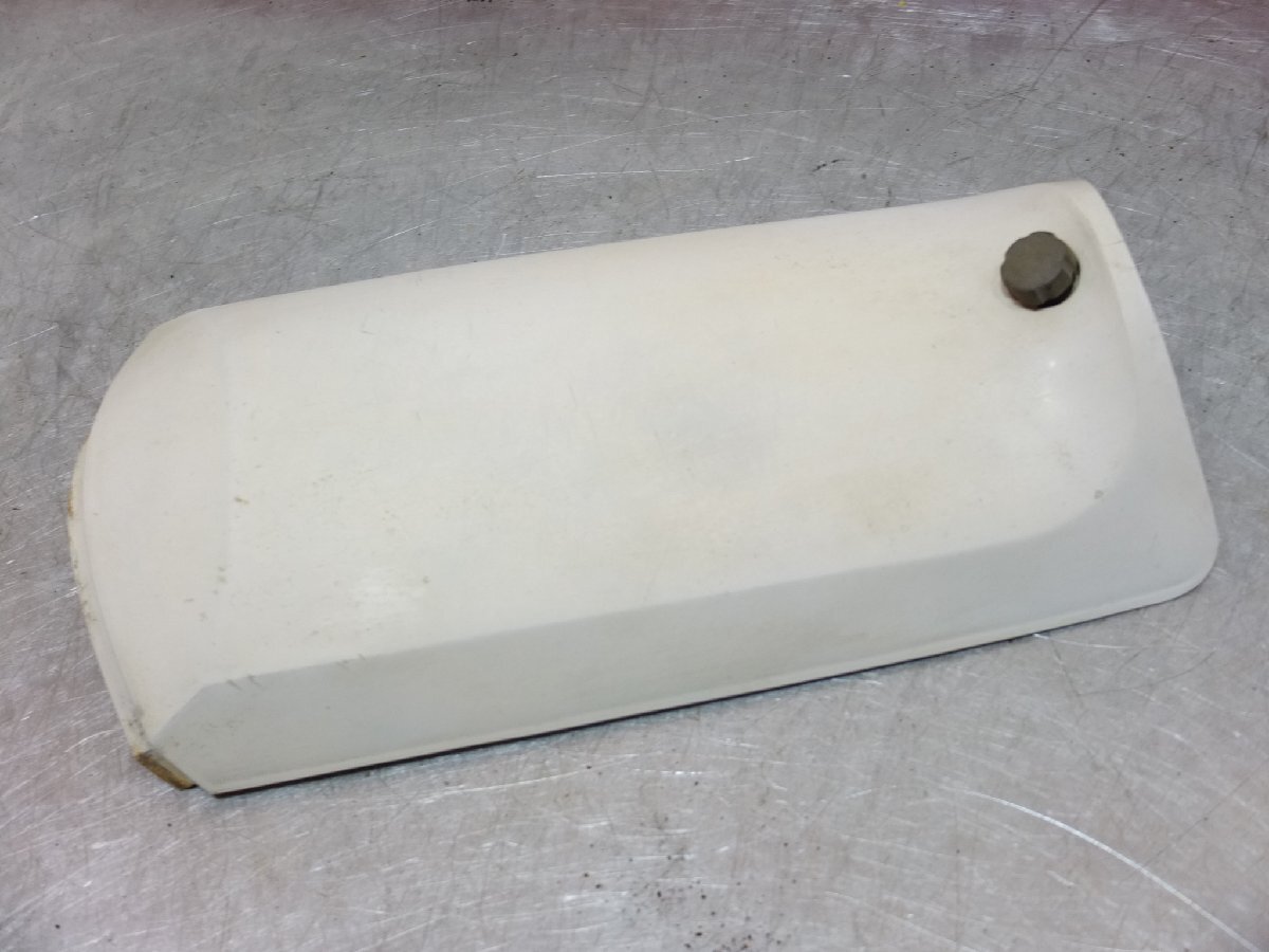 Yahoo!オークション - パッソル 2E9-1619 シート下カバー&ノブ/当時物/...