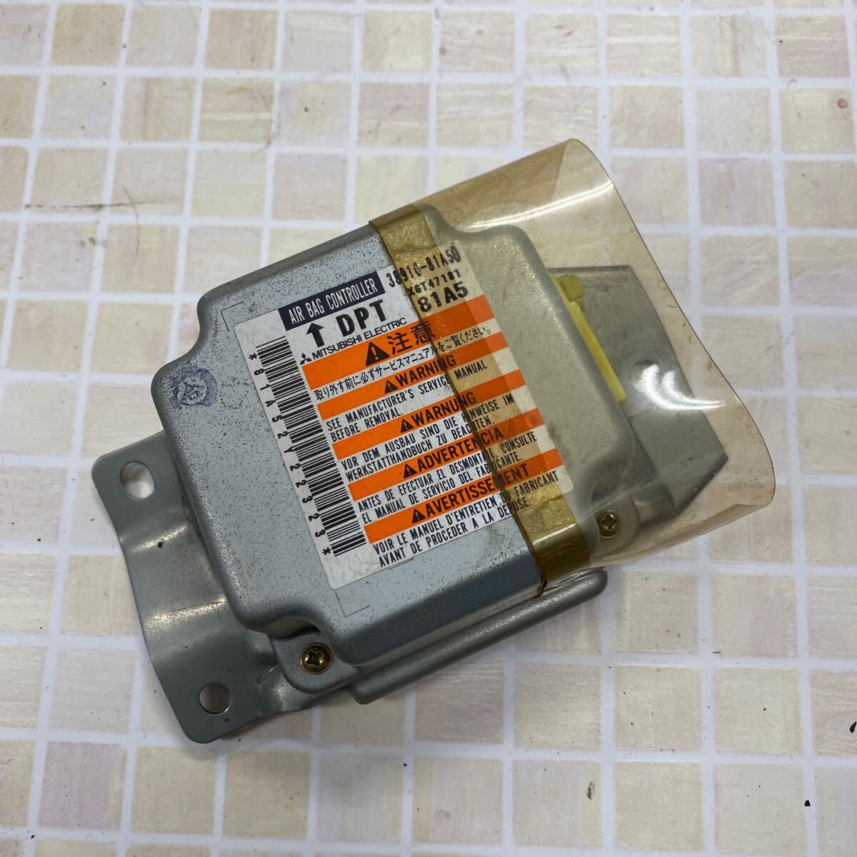 Yahoo!オークション - エアバッグコンピュータ ジムニー JB23 4型