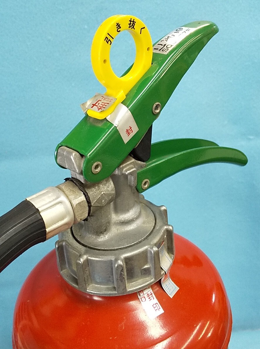 ジャンク 使用期限切れ 日本ドライケミカル エクスチン粉末 ABC 消火器 PAN-10F ⑩八王子引き取りOK(消火器)｜売買されたオークション情報、yahooの商品情報をアーカイブ公開 ...