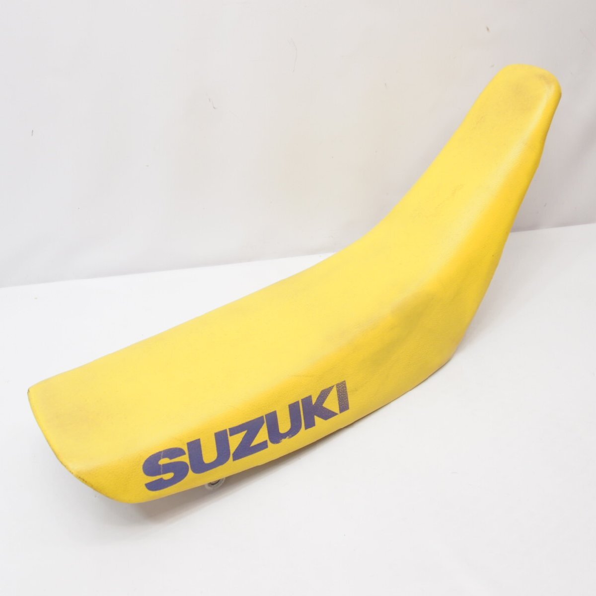 Yahoo!オークション - RMX250S純正シート 表面破れなし 28E品番 SJ13A