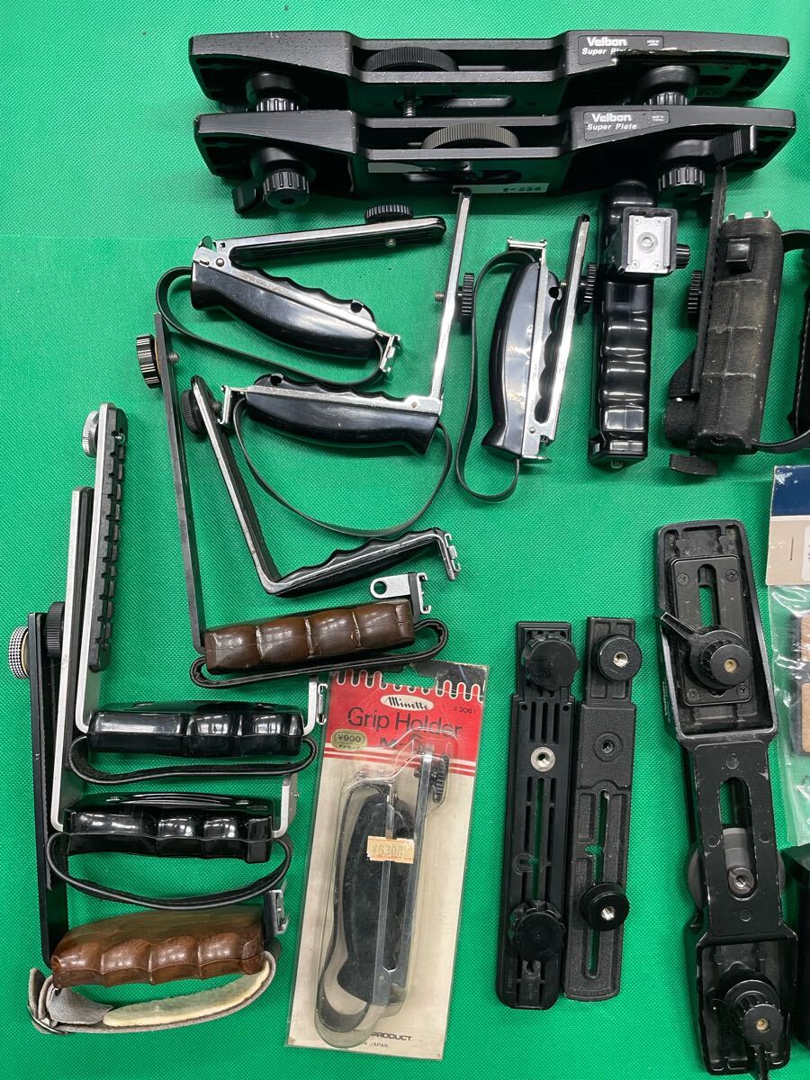 A42 Velbon ベルボン SLIK スリック FUJICA フジカ HAKUBA ハクバ など グリップ製自由雲台など 大量まとめ売り 現状品(アクセサリー)｜売買されたオークション情報 ...