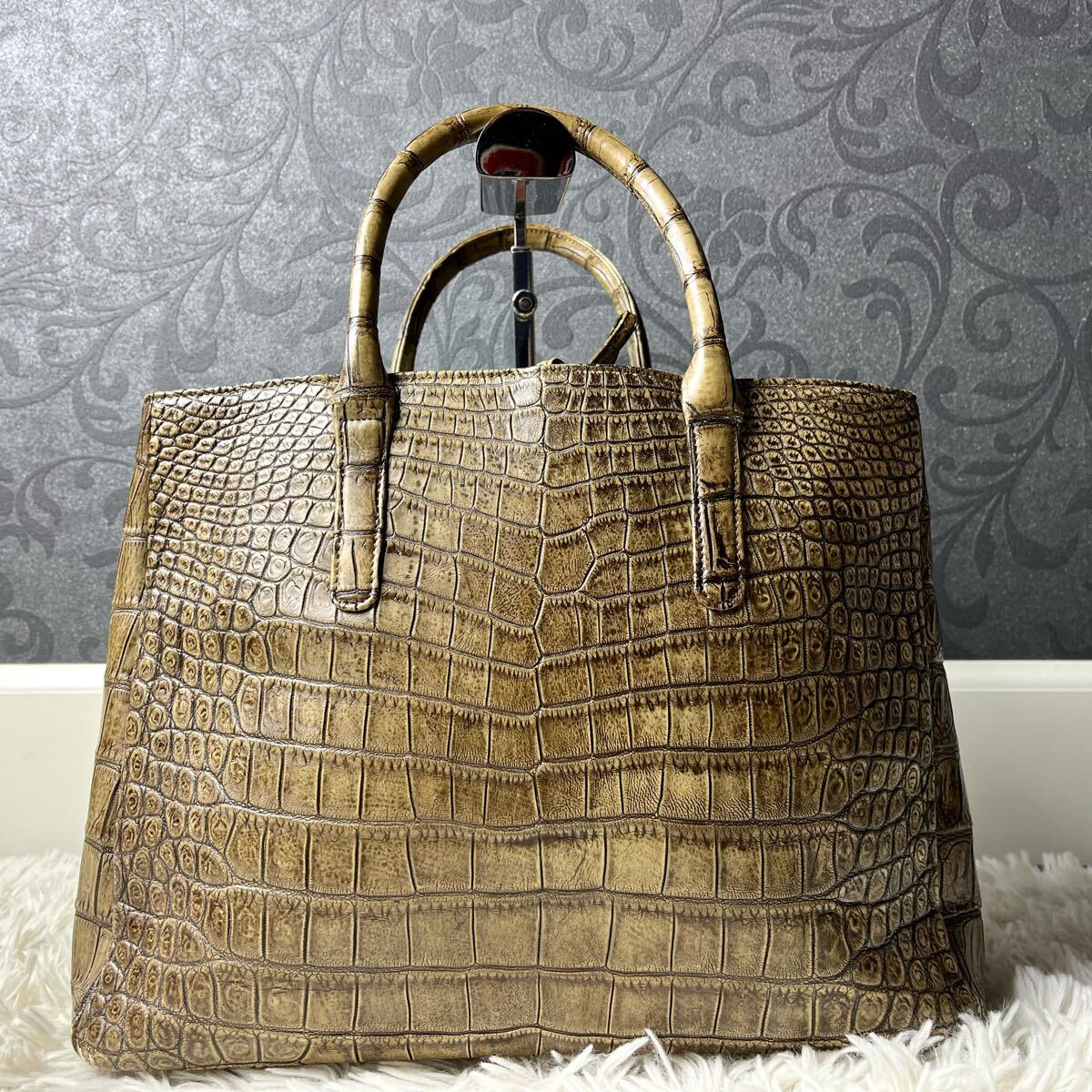 Yahoo!オークション - 定価75万 ZAO マットクロコ JRA トートバッグ セ...