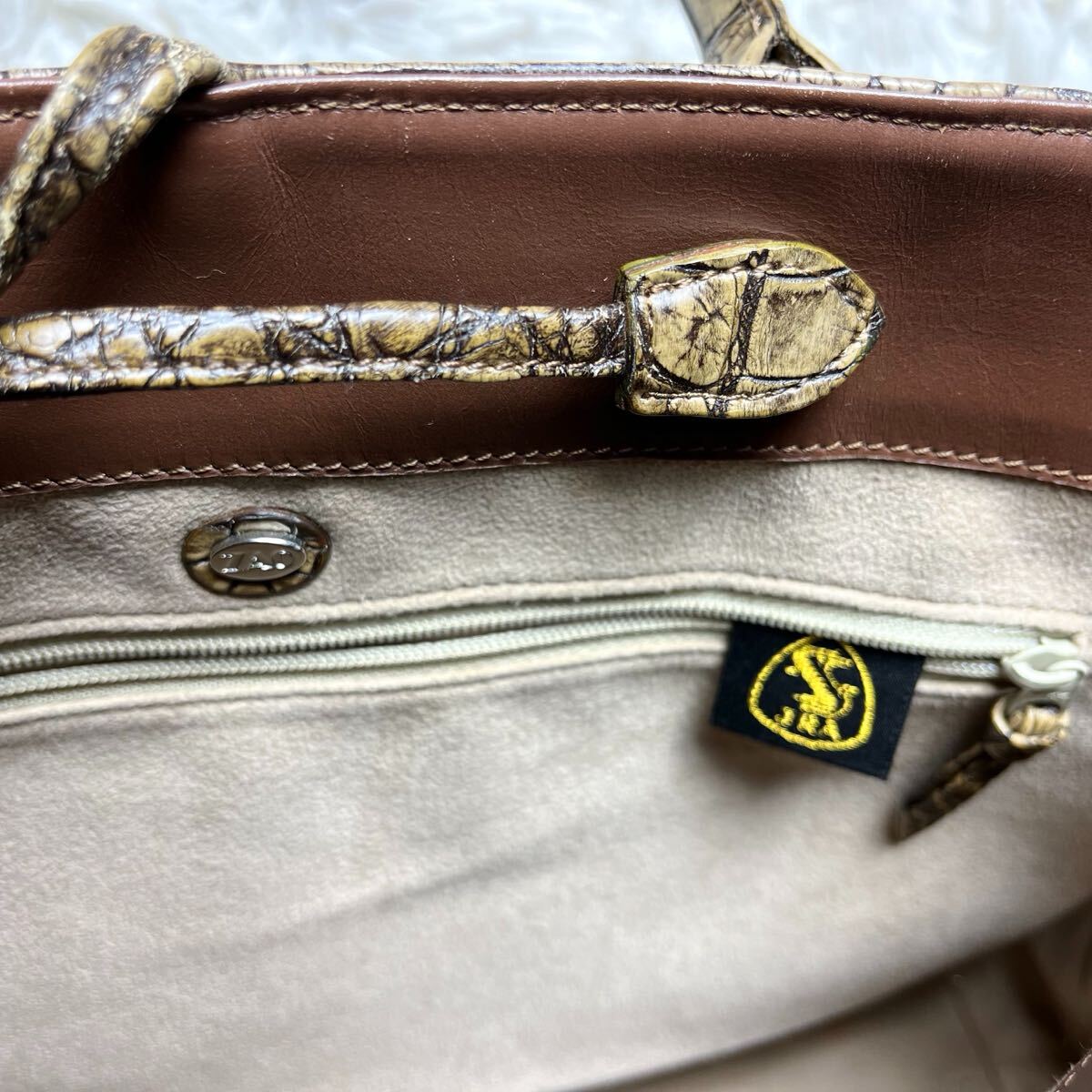 Yahoo!オークション - 定価75万 ZAO マットクロコ JRA トートバッグ セ...