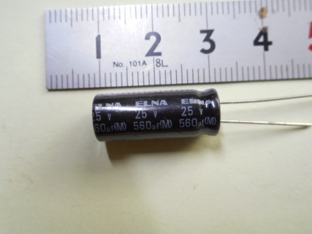 Yahoo!オークション - 電解コンデンサー 560μF 25V ELNA 1個価格 未使...