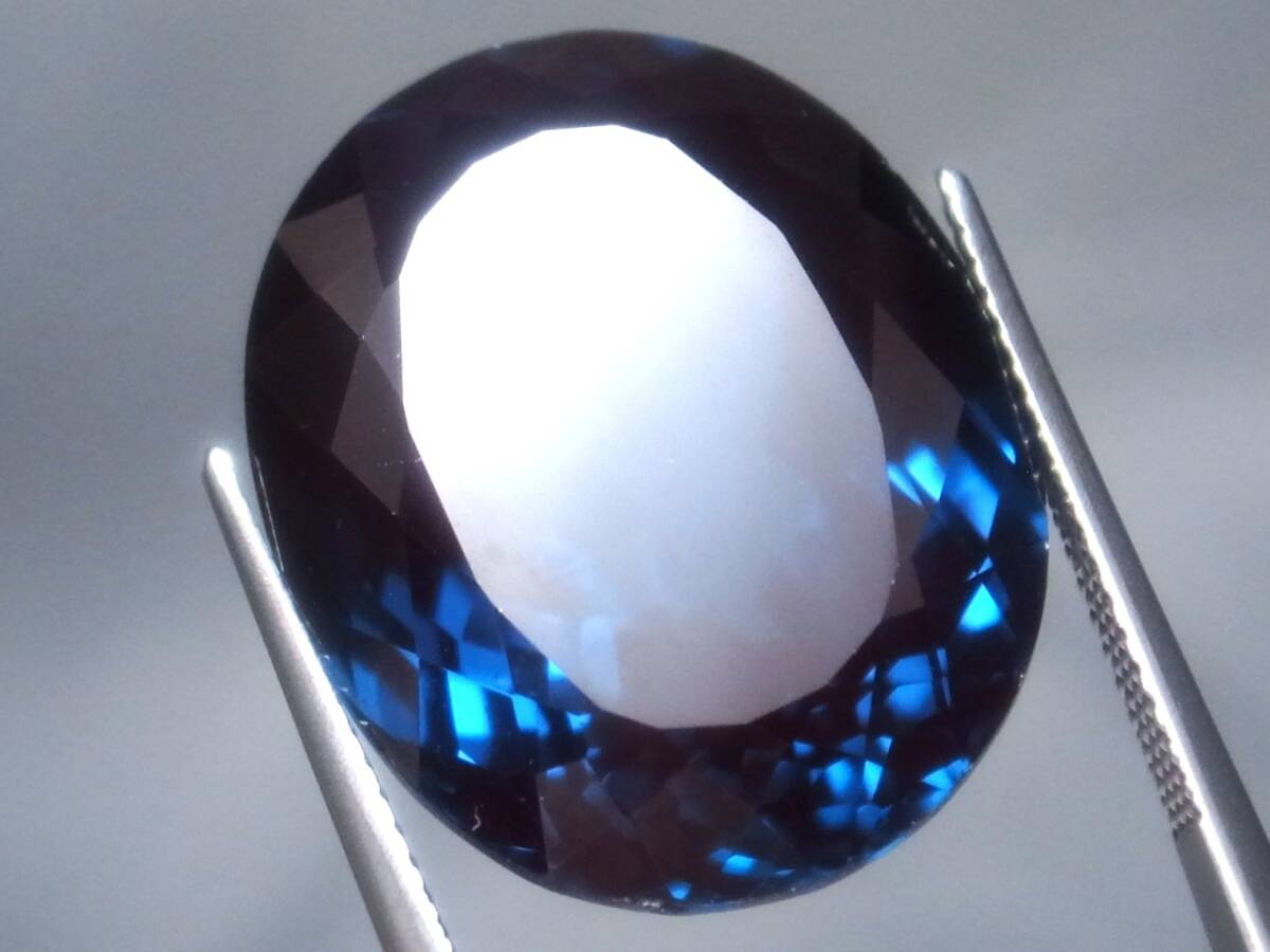 Yahoo!オークション - 38.91ct 新品・特大サイズ・アレキサンドライト...