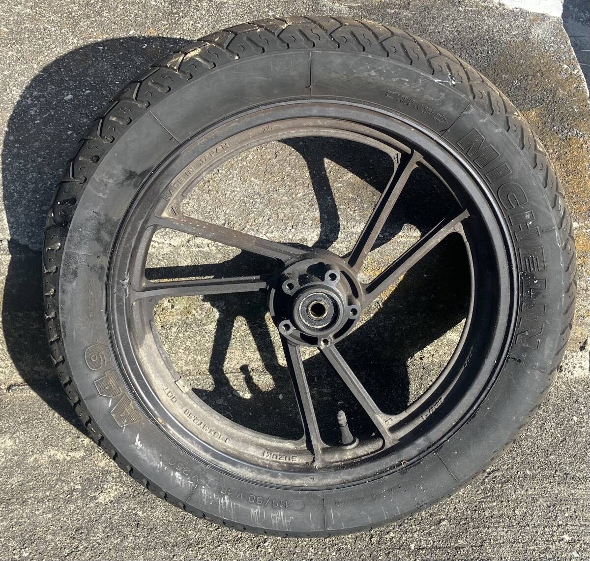 Yahoo!オークション - RG400/500用フロントホイール