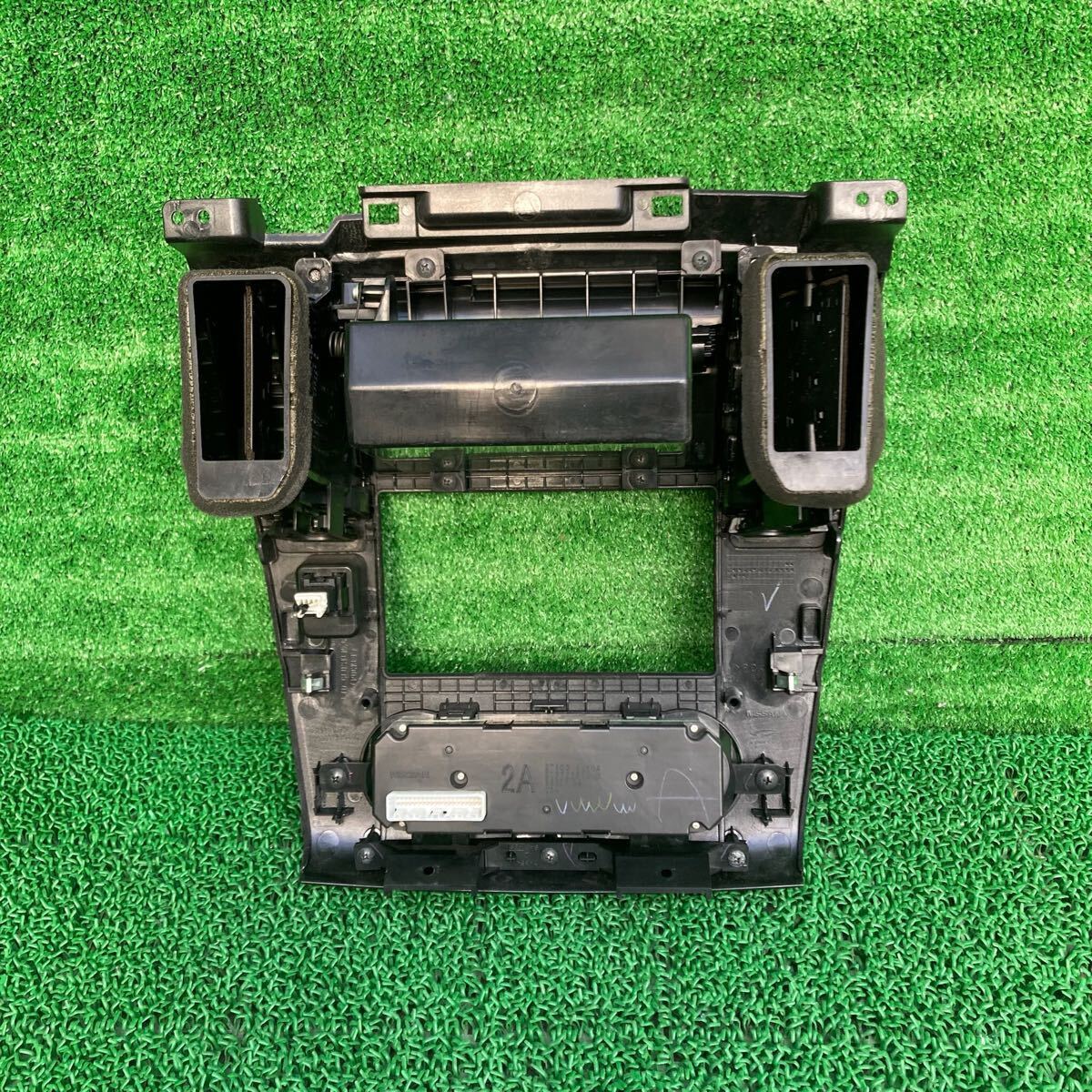 Yahoo!オークション - 日産 ティーダ SC11 純正 ナビパネル C11 NC11 J...