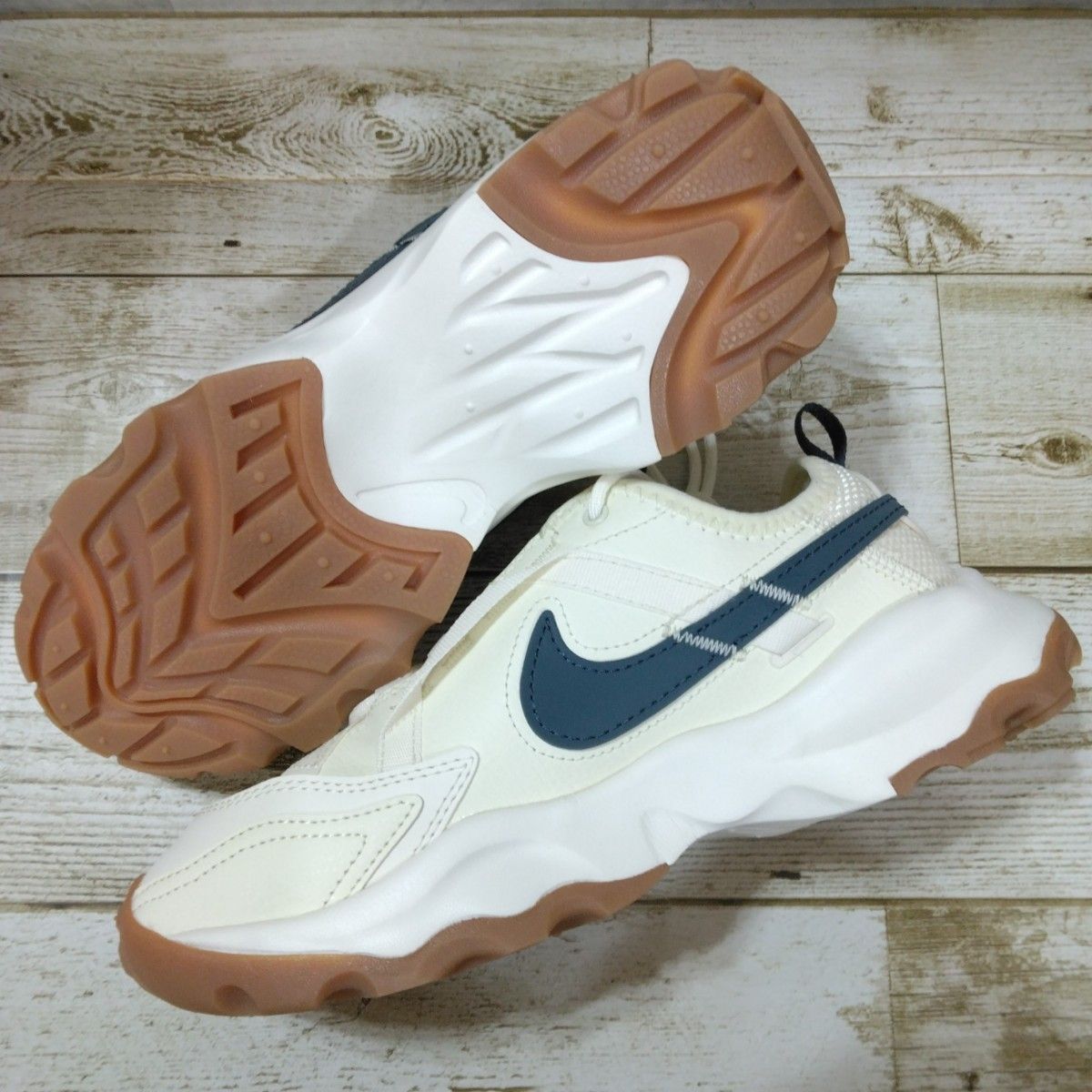 NIKE TC7900 ペールアイボリー 25 5㎝|Yahoo!フリマ(旧PayPay NIKE TC7900 ペールアイボリー 25 5㎝|Yahoo!フリマ(旧PayPay