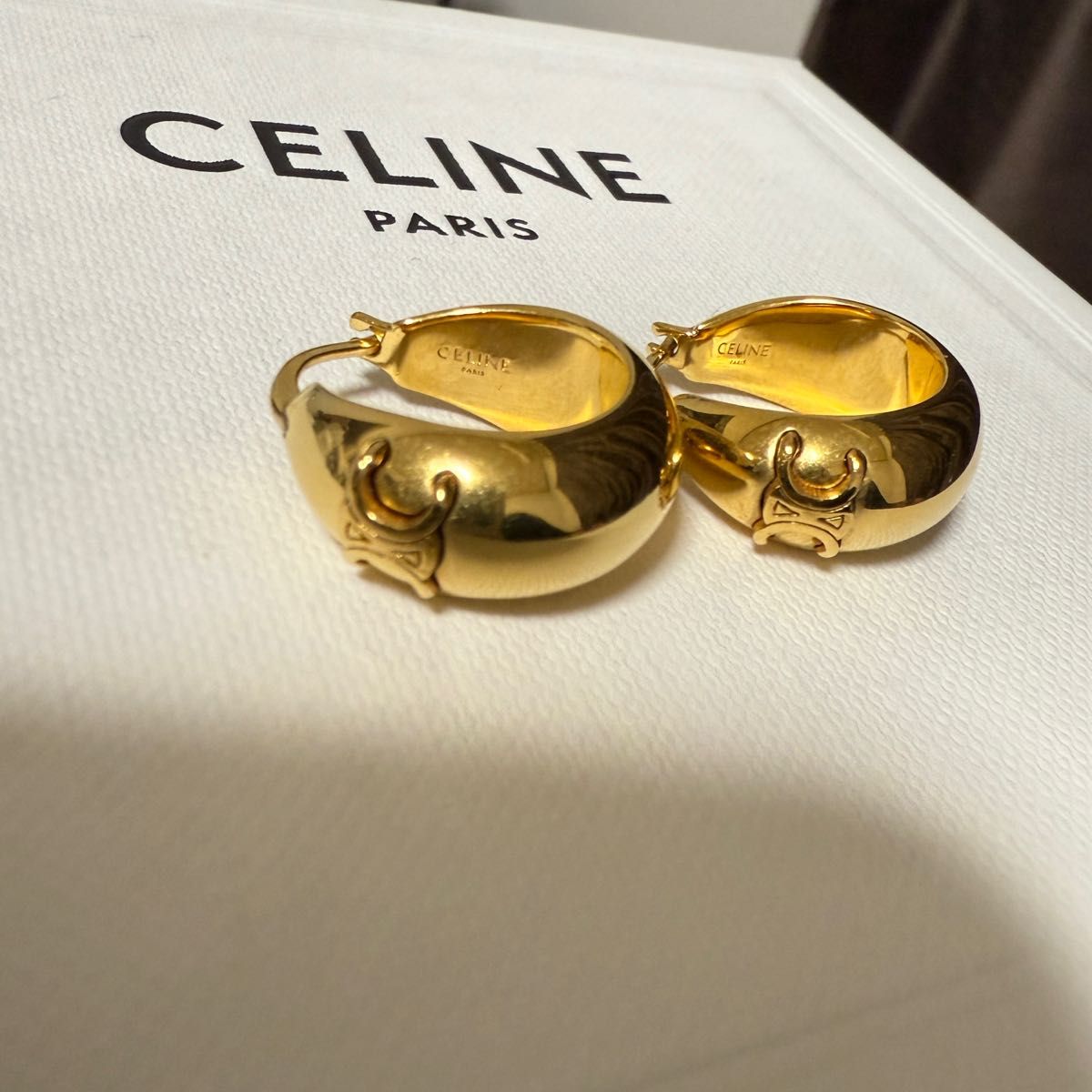 CELINE セリーヌ トリオンフ ボールドフープ ピアス|Yahoo CELINE セリーヌ トリオンフ ボールドフープ ピアス|Yahoo