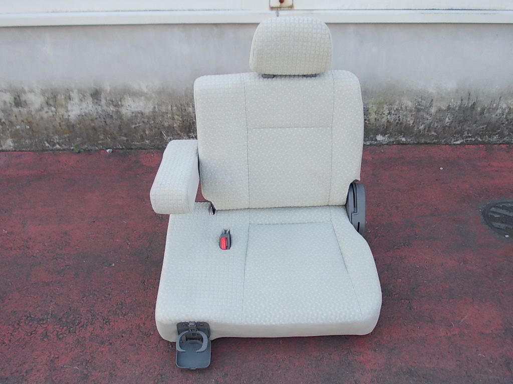 Yahoo!オークション - U61W/U62W/U63W/U64W/タウンボックス LX リアシ...