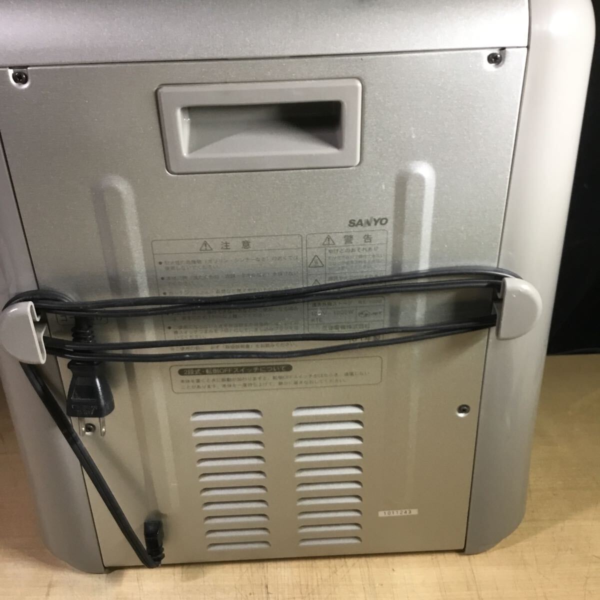Yahoo!オークション - (0314125G) 2001年製 SANYO RX-1000 電気ヒータ...