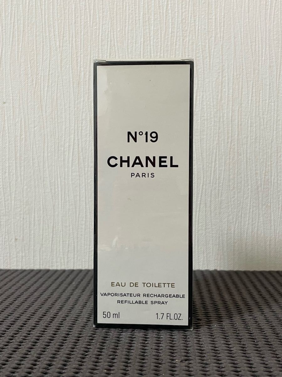 N5C128 新古品 シャネル NO19 オードトワレ EDT 香水 50ml(シャネル)｜売買されたオークション情報、yahooの商品情報をアーカイブ公開 - オークファン（aucfan.com）