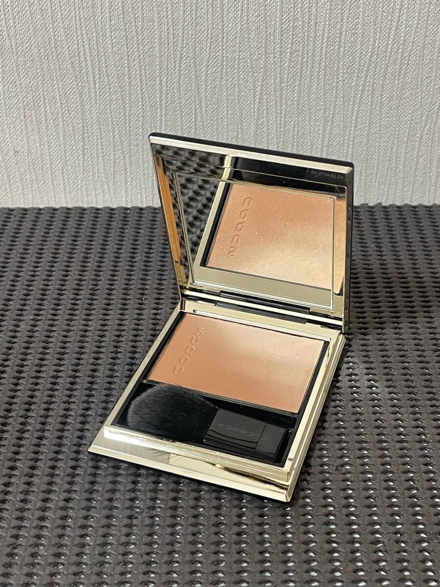 N5C388 スック ブラーリング カラー ブラッシュ 02 頬紅 6.4g(SUQQU)｜売買されたオークション情報、yahooの商品情報をアーカイブ公開 - オークファン（aucfan.com）