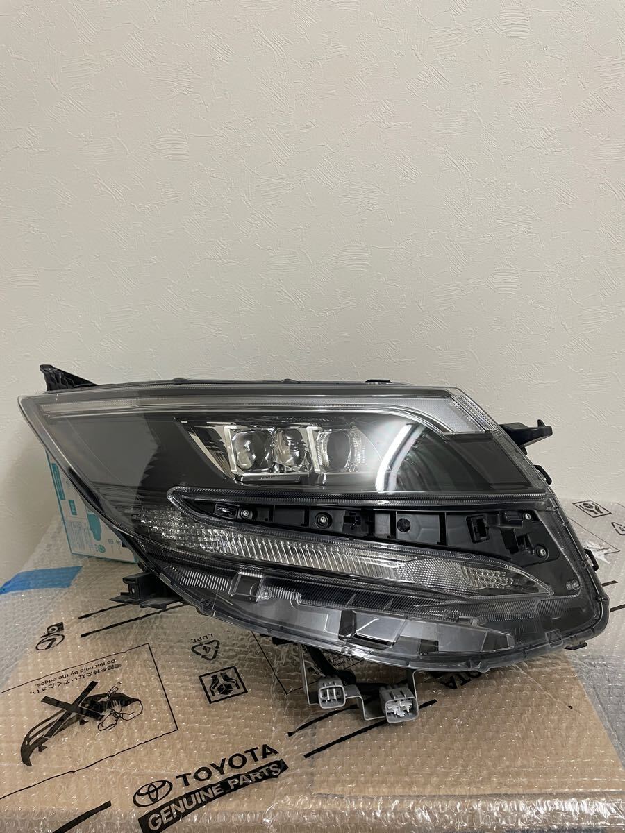 Yahoo!オークション - レンズ美品 80系 NOAH ノア ZRR80W/ZRR85W/ZWR80...