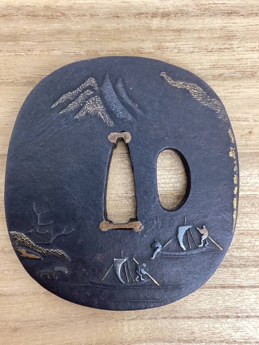 Yahoo!オークション - 【現状品】 刀 鍔 若芝 金彩 鍔 刀装具約168g ...