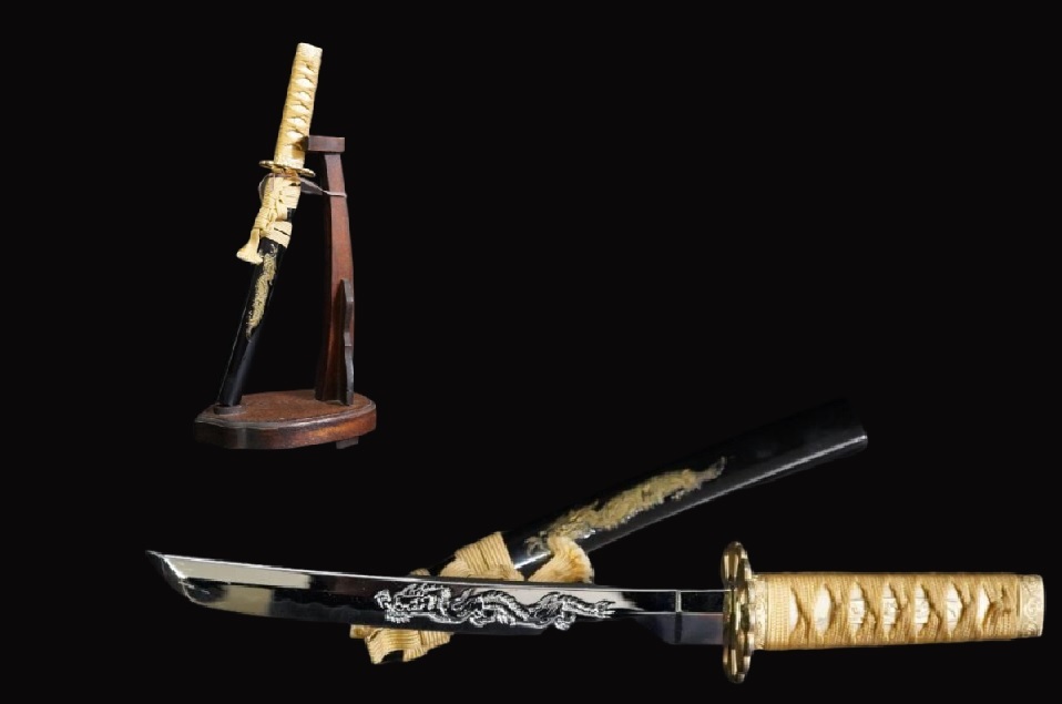 Yahoo!オークション - D5389 短刀 模造刀 立て掛け台付 刀装具