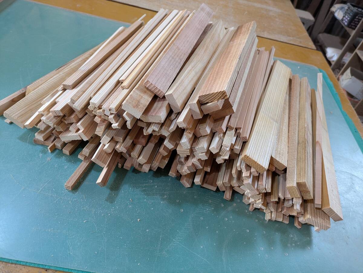 Yahoo!オークション - 約6.2kg 木材 端材/杉 無垢材 DIY⑧