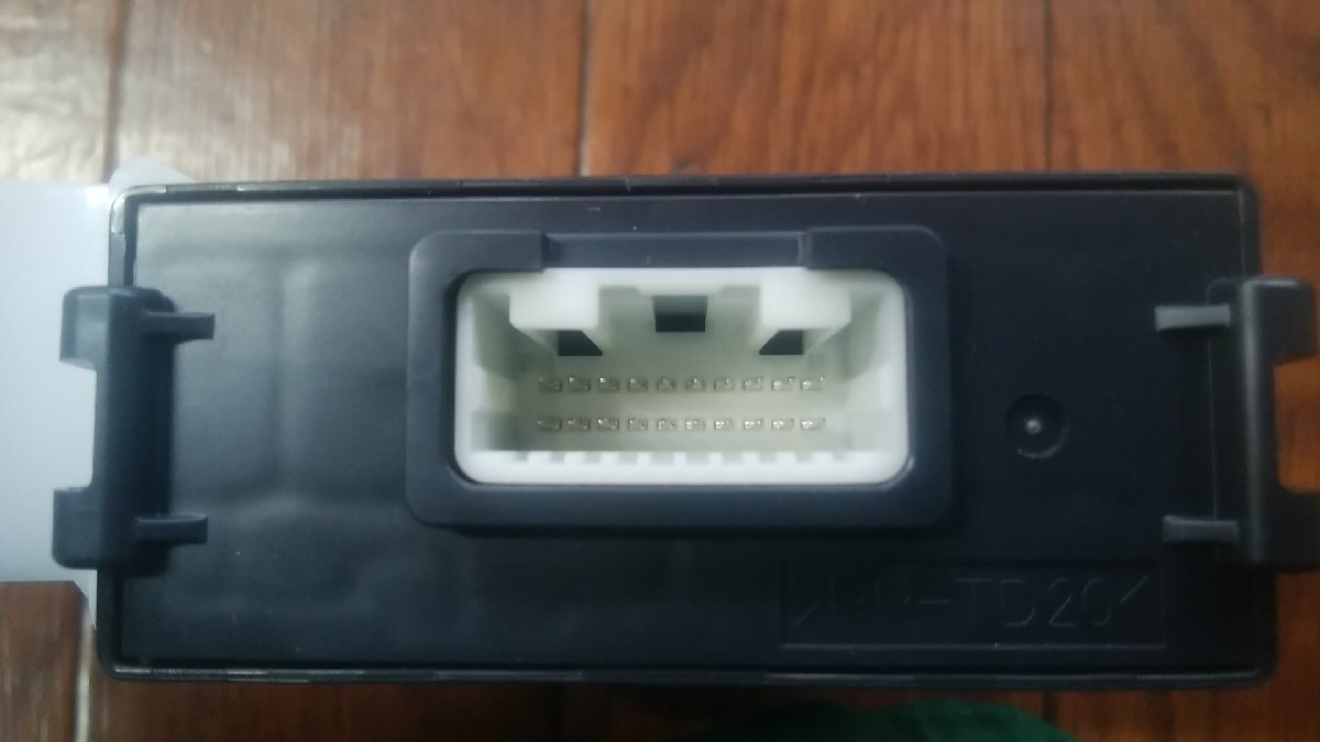 Yahoo!オークション - U#123 ルーミー カスタムG M900A 2020年 クリア...