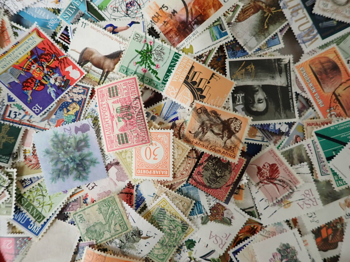 Yahoo!オークション - N8 世界の切手 1 000枚(使用済み中心・一部未使...