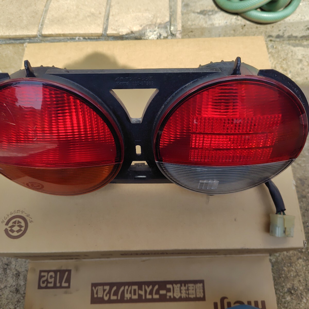 Yahoo!オークション - U61Vミニキャブ左テール