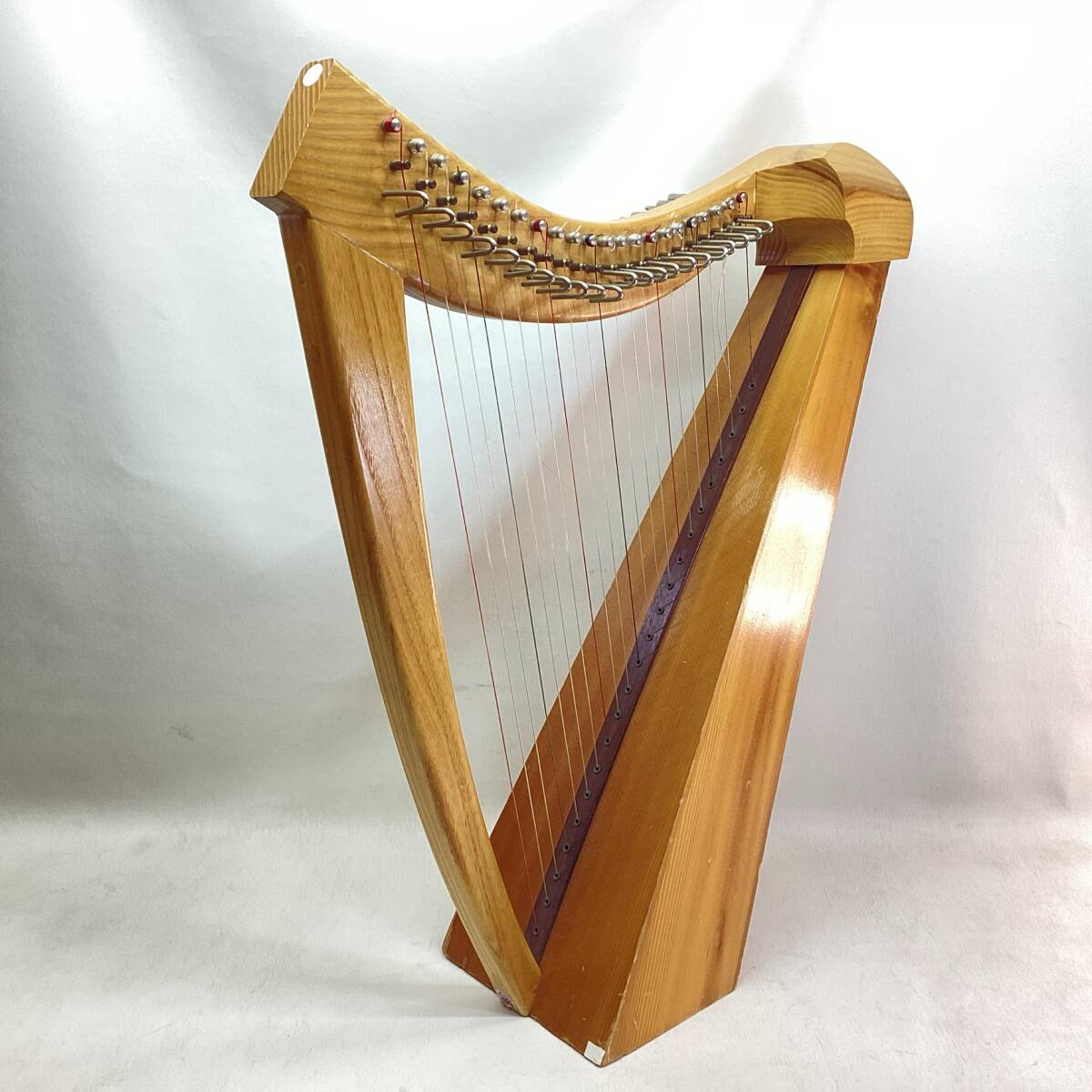 Yahoo!オークション - メーカー不明 木製ハープ 22線 ポータブル1本切...