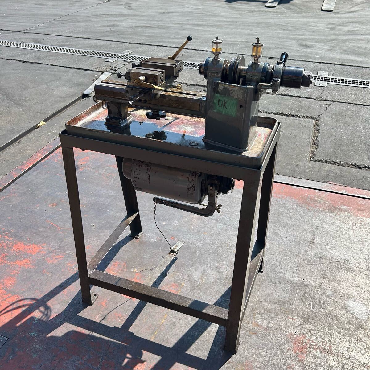 Yahoo!オークション - T38 江黒鉄工所 エグロ 精密高速卓上旋盤 ベンチ...