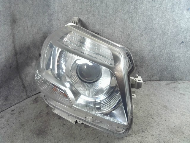 Yahoo!オークション - シエンタ DBA-NCP81G ヘッドランプ 右 DICE 3R9 ...