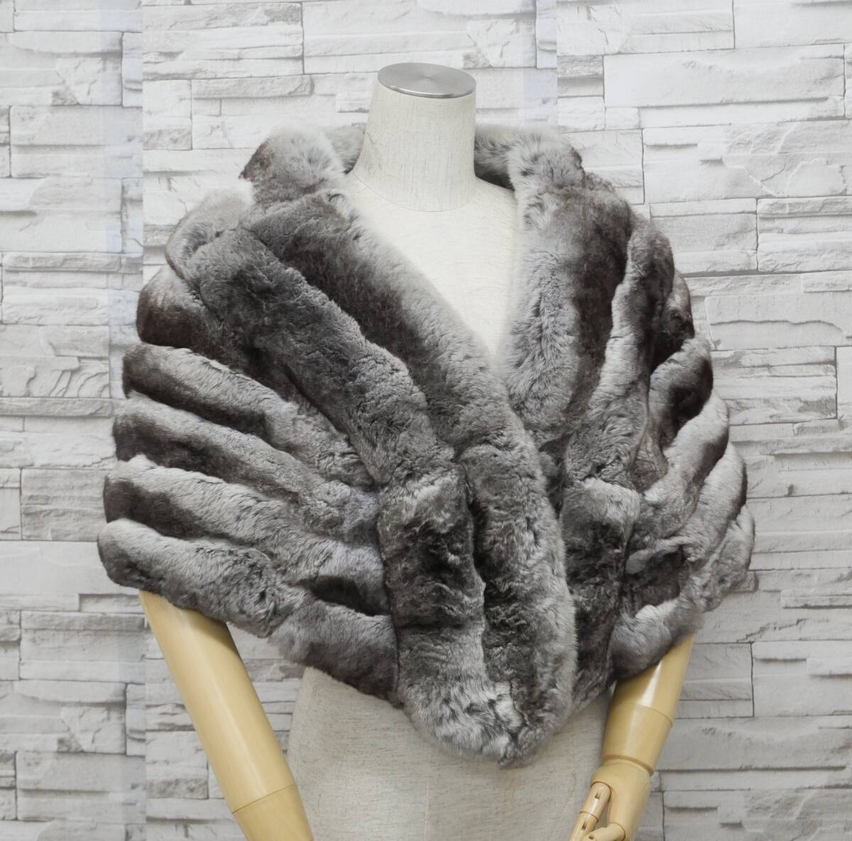 Yahoo!オークション - チンチラ ショール 136cm X 40cm MOONBAT